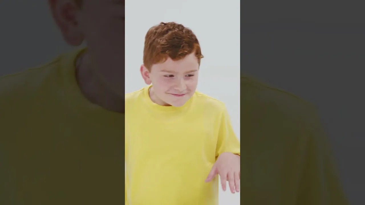 Fly Like a Bee with Elmo! ???? #sesamestreet - ClassX